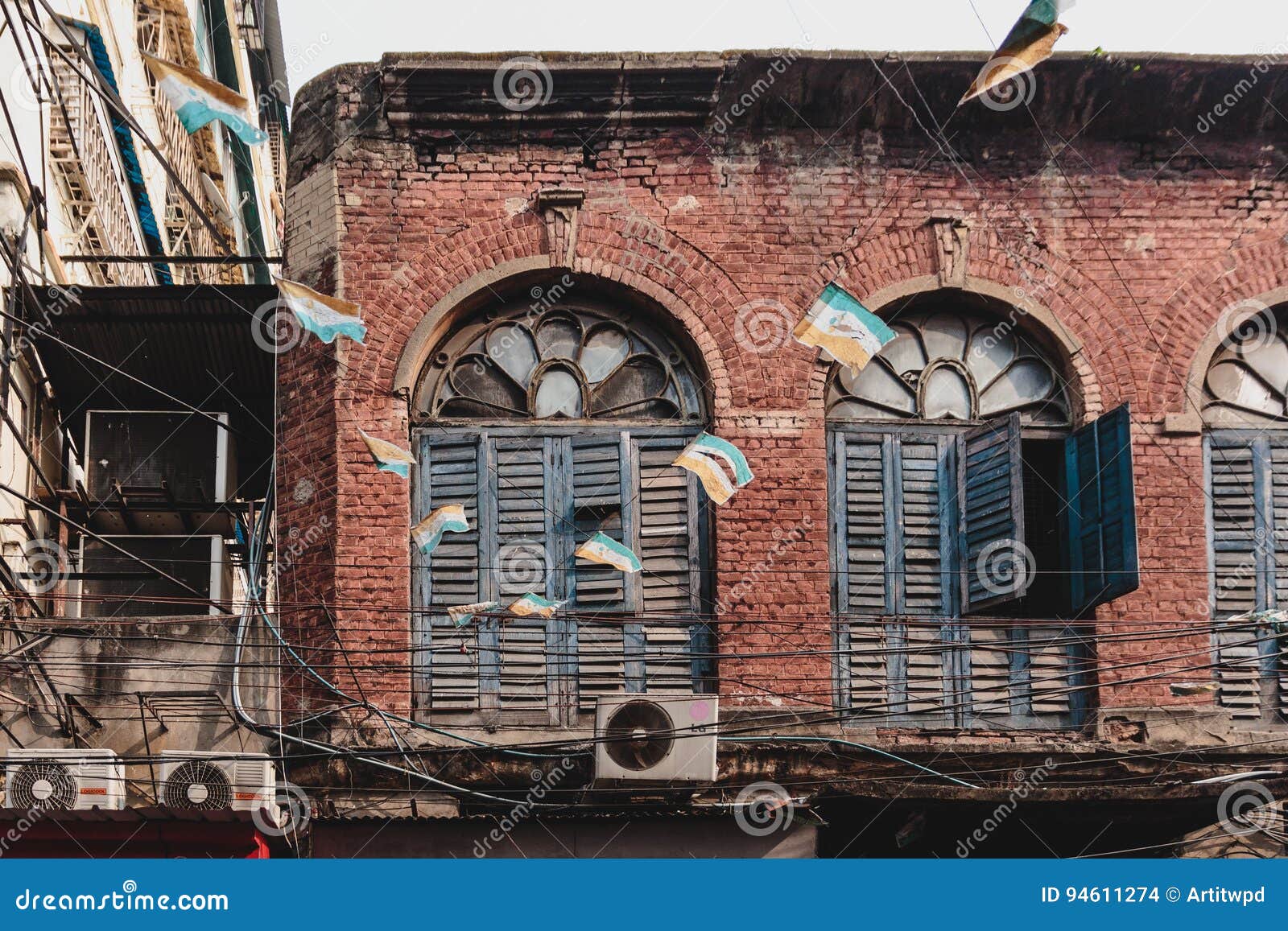 Colonial Style Building Facade in Kolkata, India Stock Photo - Image of ...