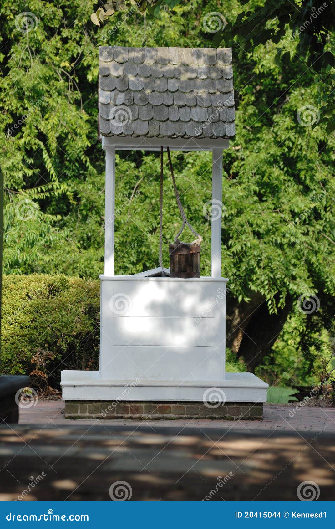 Colonial Water Well Stock Images - Image: 20415044