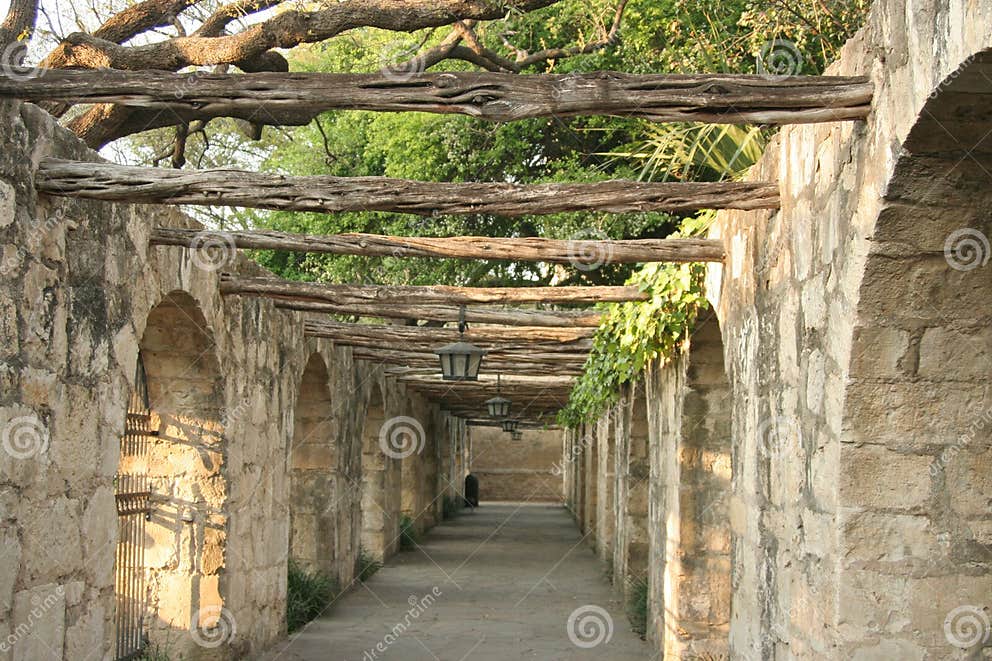 Colonnade stock image. Image of color, pathway, geometric - 5326731