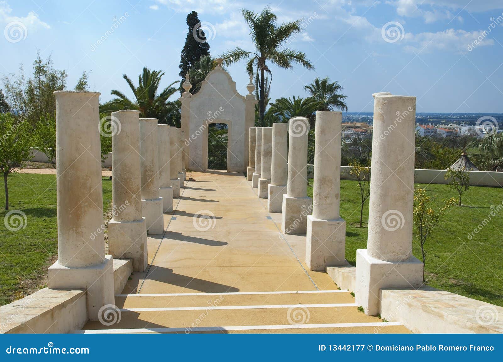 Colonnade garden stock image. Image of monument, ancient - 13442177