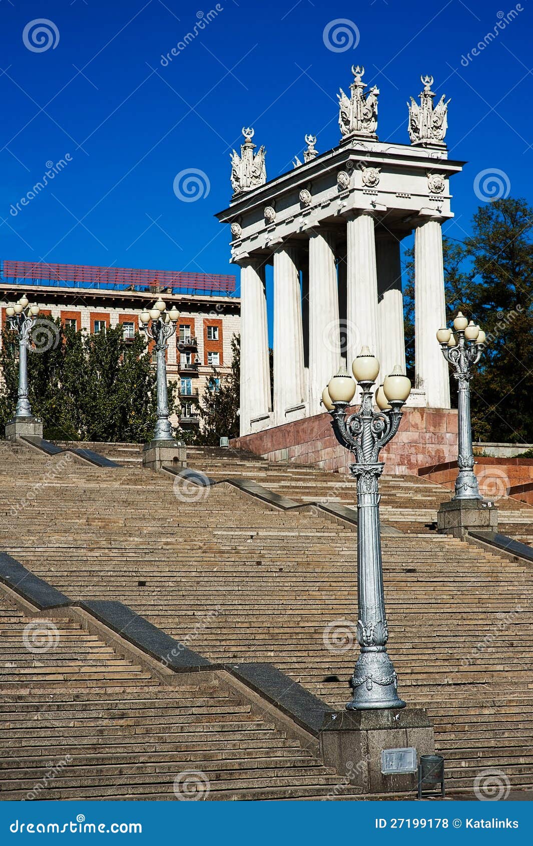 Colonnade and Street Lights Stock Photo - Image of gallery, lawn: 27199178