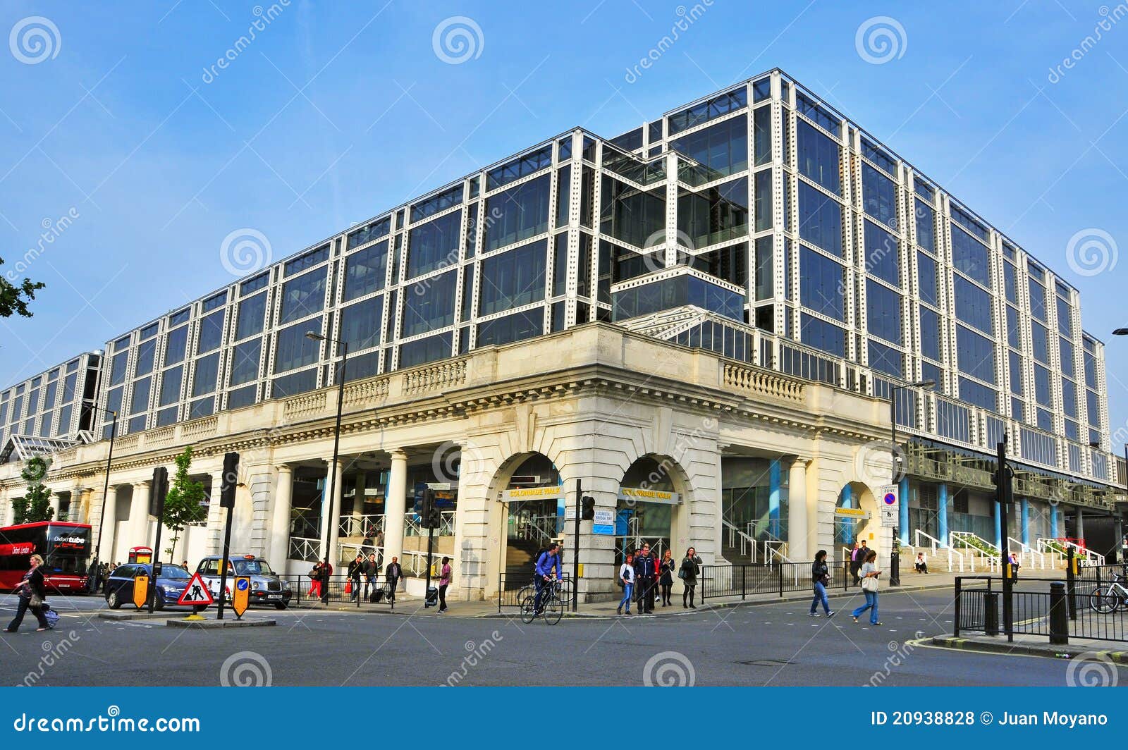 Colonnade Walk Shopping Centre In London Editorial Image ...