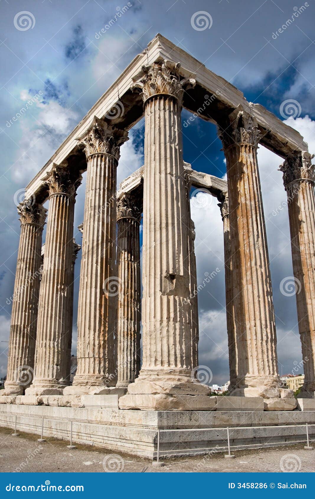 Colonne antiche fotografia stock. Immagine di architettura - 3458286