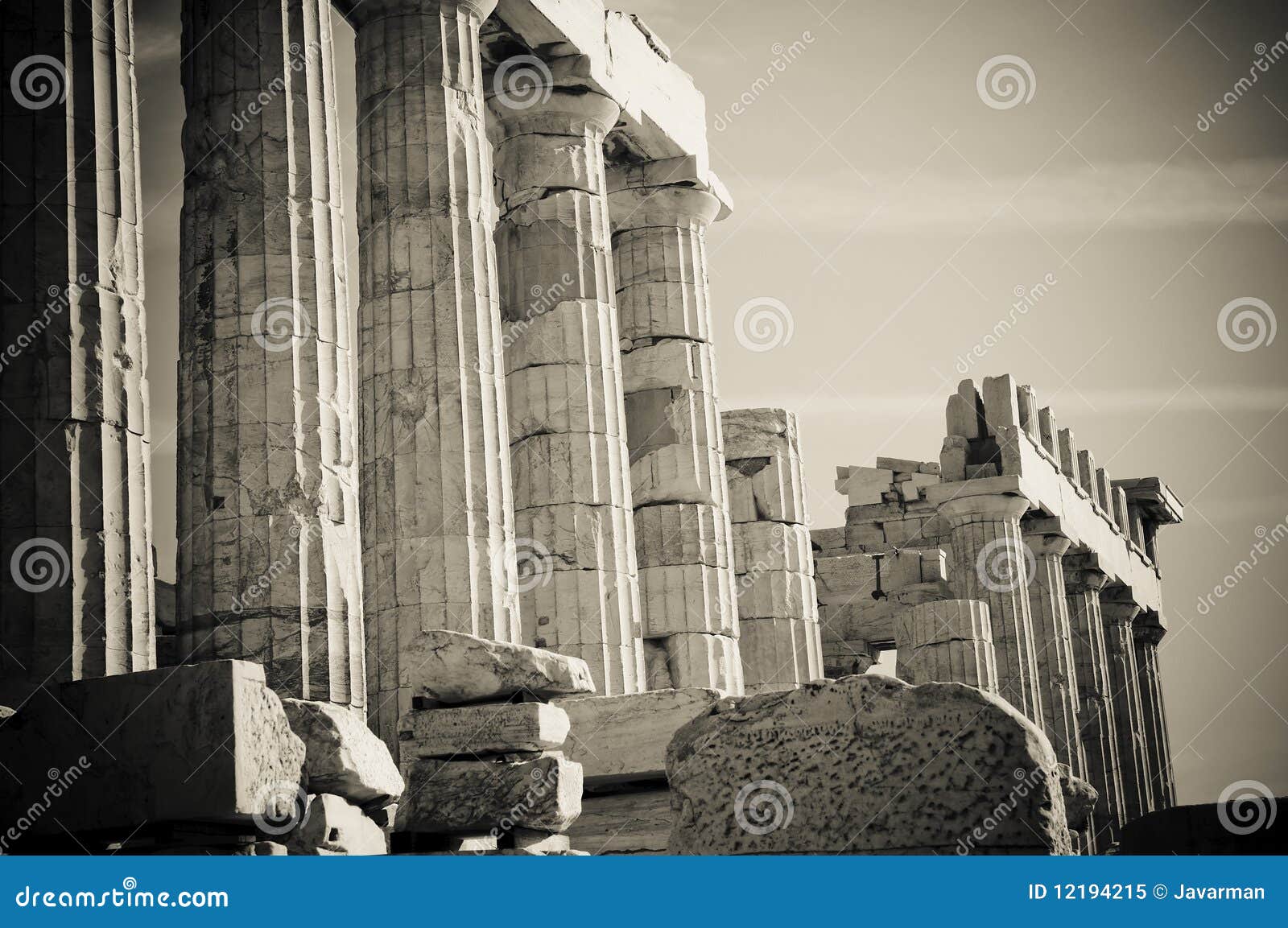 Colonne greche immagine stock. Immagine di atene, museo - 12194215