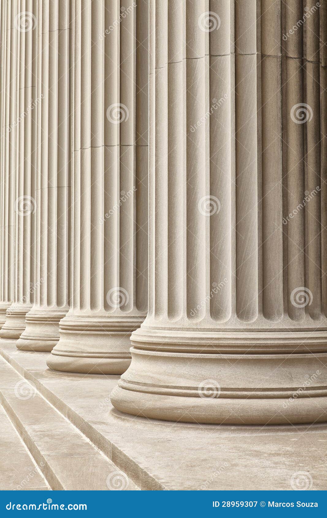 Colonne greche immagine stock. Immagine di colonna, architettura - 28959307