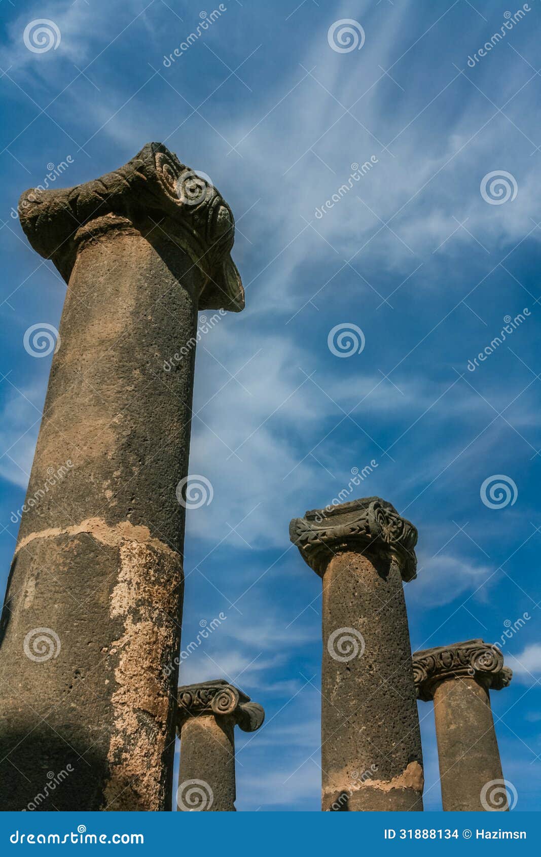 Colonne romane antiche fotografia stock. Immagine di truffa - 31888134