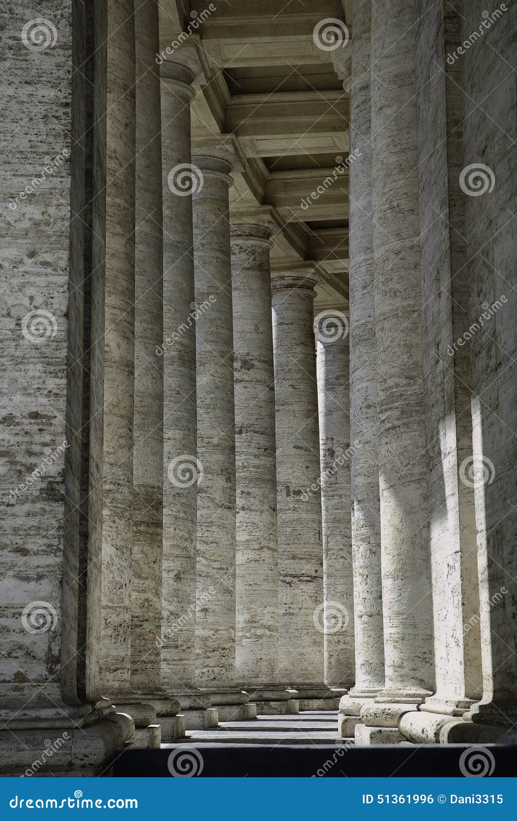 Colonne Romane, Bello Passaggio Pedonale Fotografia Stock - Immagine di ...