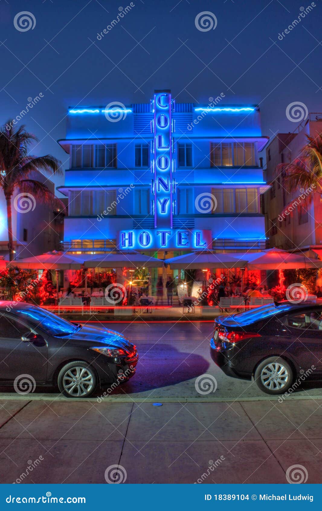 Colony Hotel at night editorial stock image. Image of florida - 18389104
