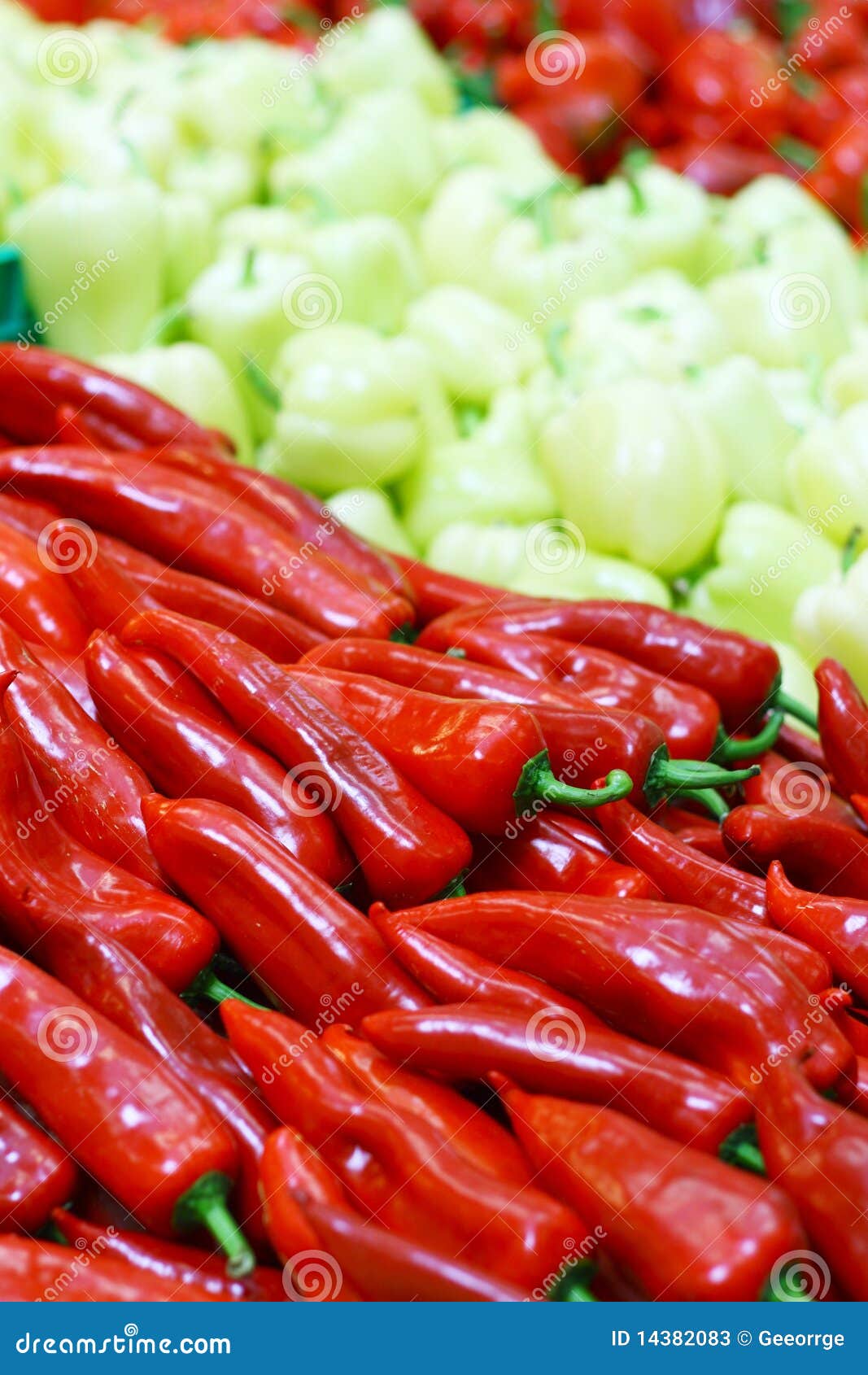 Color cayenne in grocery stock image. Image of organic - 14382083