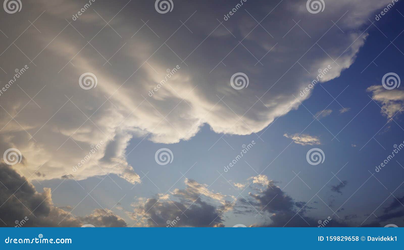 The Color of Clouds at Sunset Stock Photo - Image of cumulus, colorful ...