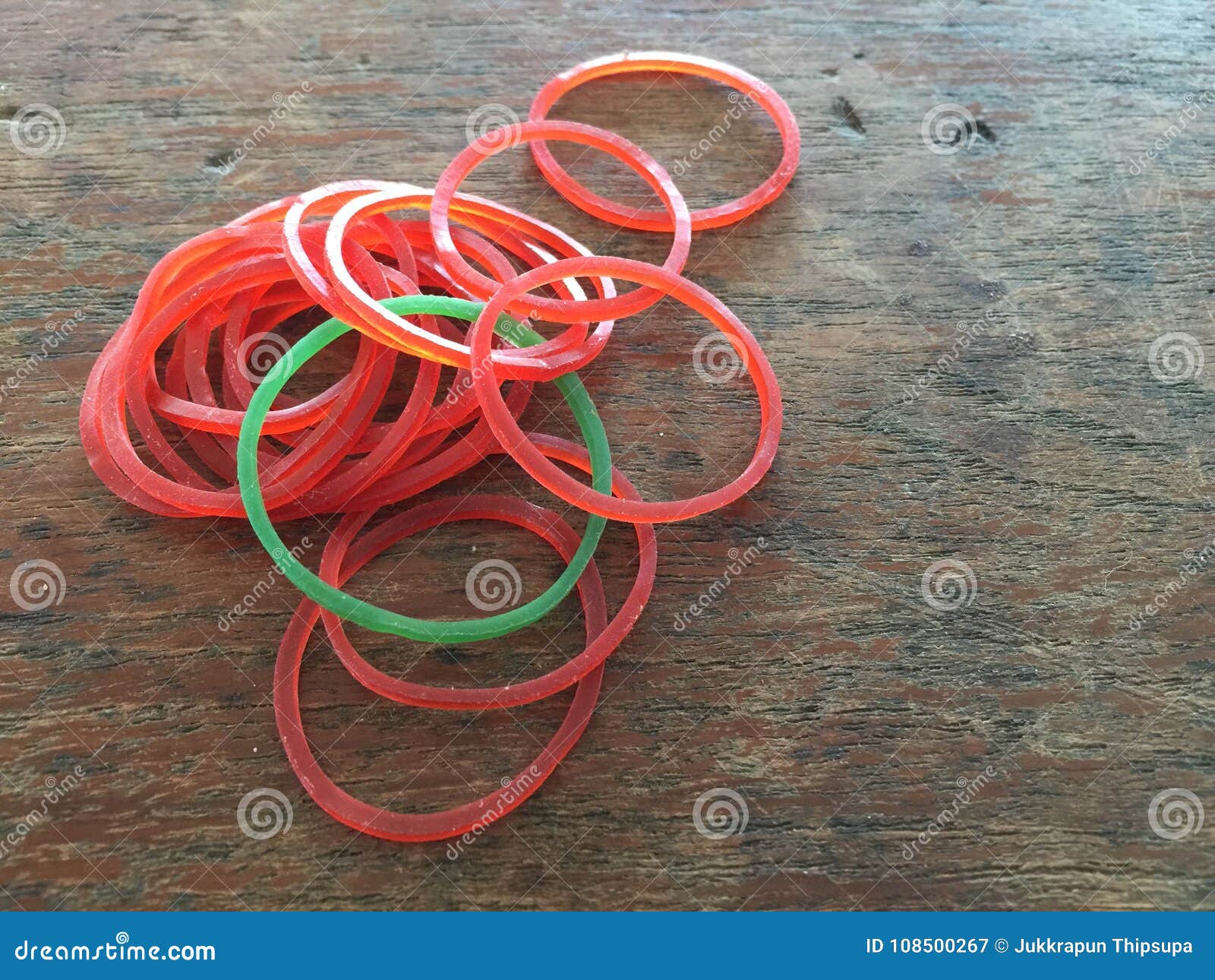 Color de la goma imagen de archivo. Imagen de pulsera - 108500267