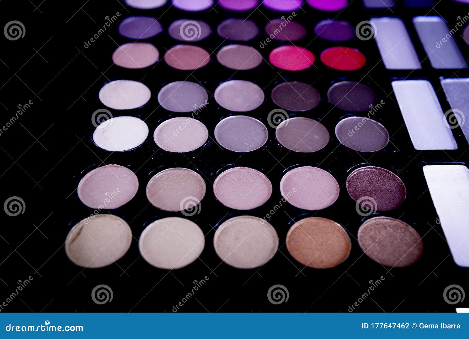 Color Palette with Eyeshadow Powder Stock Photo - Image of closeup ...