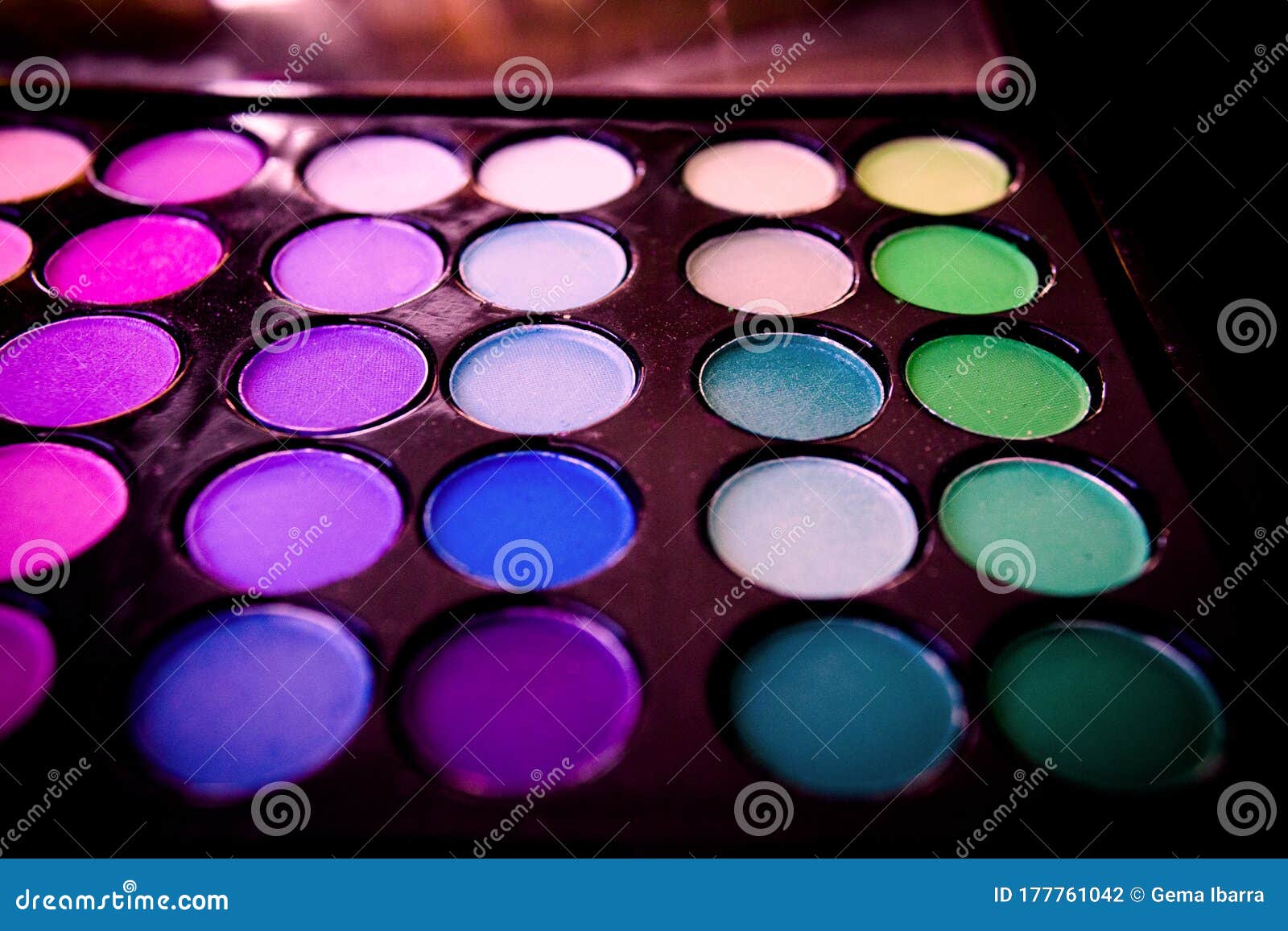 Color Palette with Eyeshadow Powder Stock Photo - Image of beautiful ...