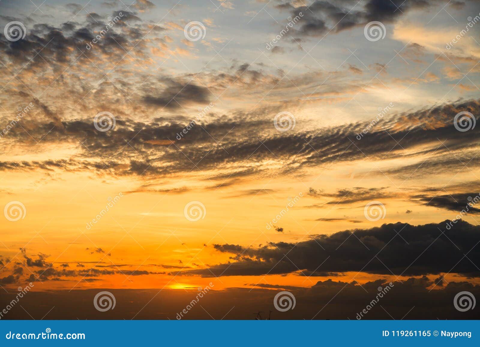 The color of twilight sky stock image. Image of cloudy - 119261165