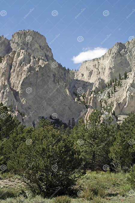 Colorado Chalk Cliffs stock image. Image of rocky, white - 14959689