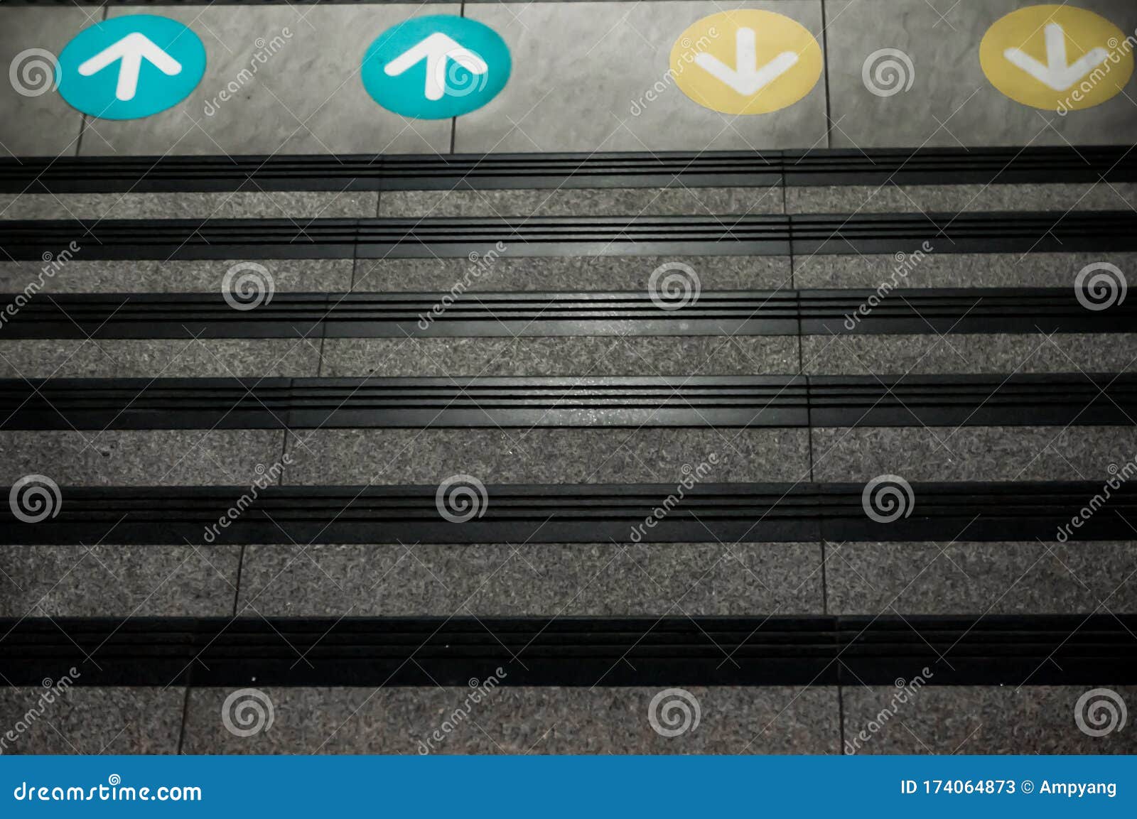 Colored Arrow Markings For Walking And Hiking Trails Pathway In Nature ...