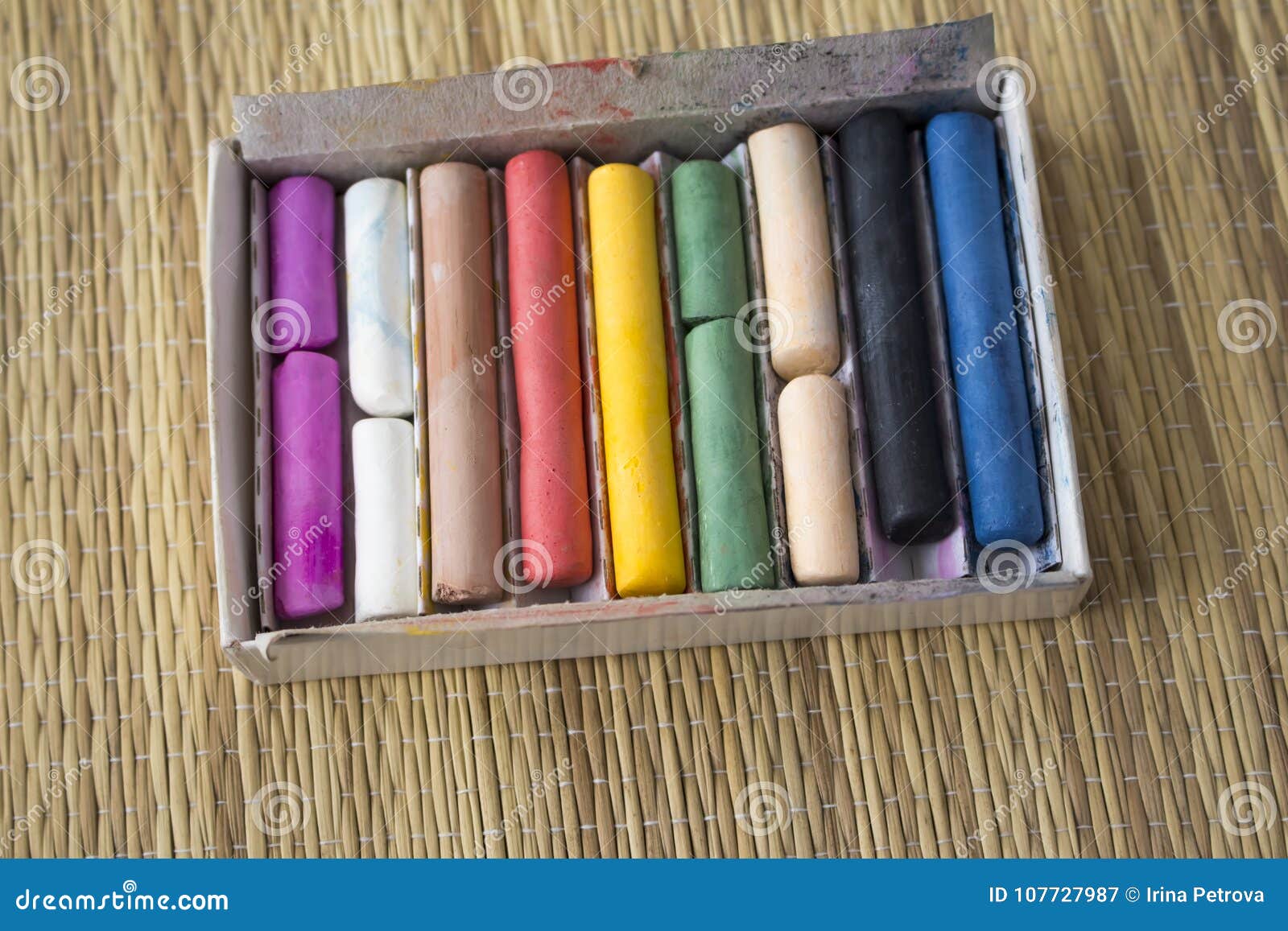 Colored Chalk Pastels in a Box Stock Image - Image of container, orange ...