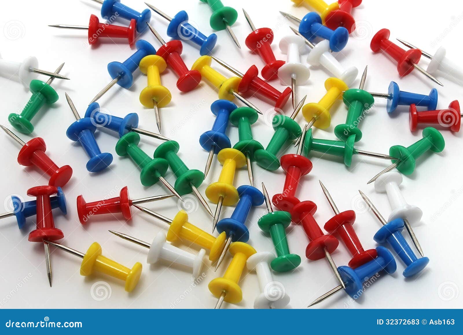 Colored drawing pins stock illustration. Illustration of school - 32372683