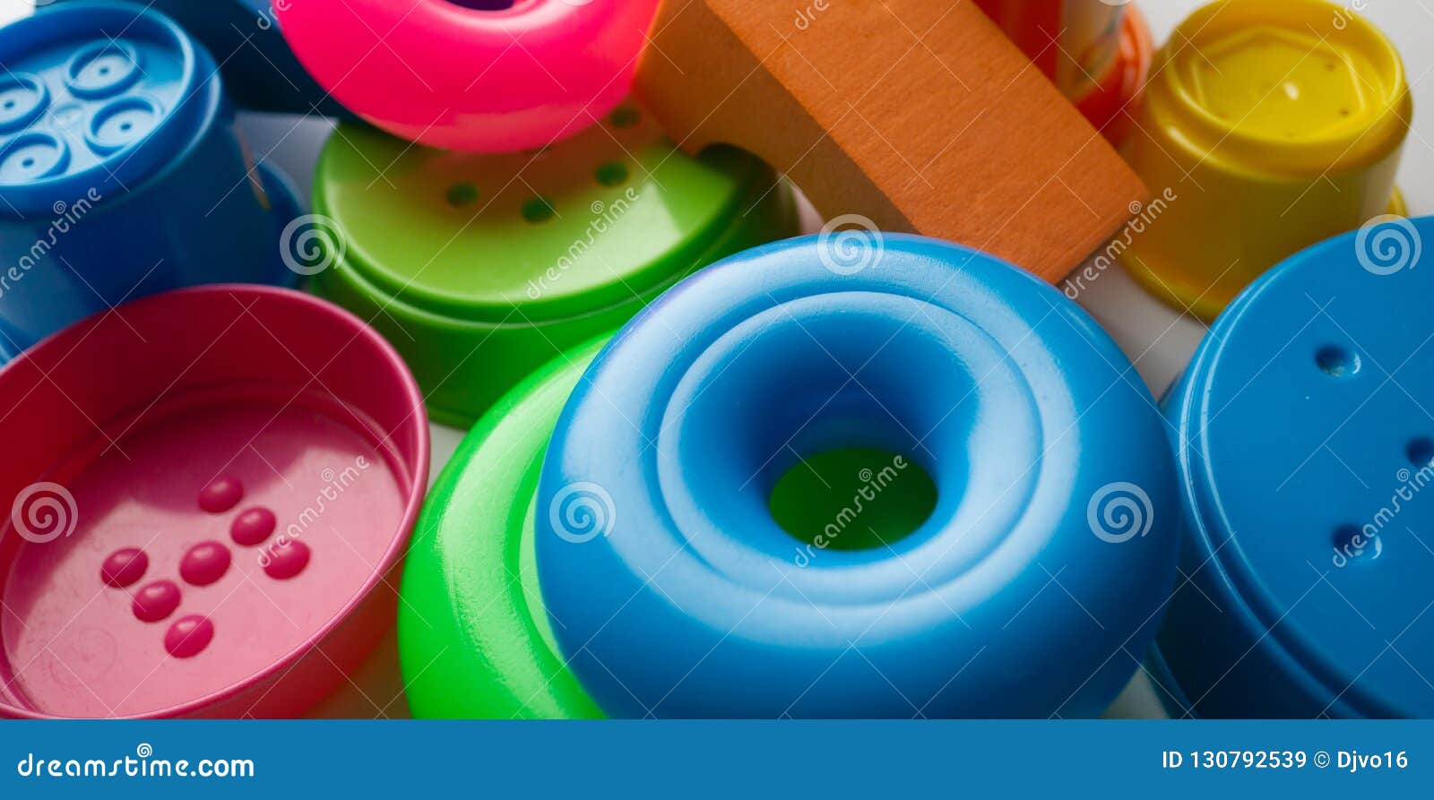 Colored Educational Toys for Babies, Cubes, Pyramids, Cones, Rings ...