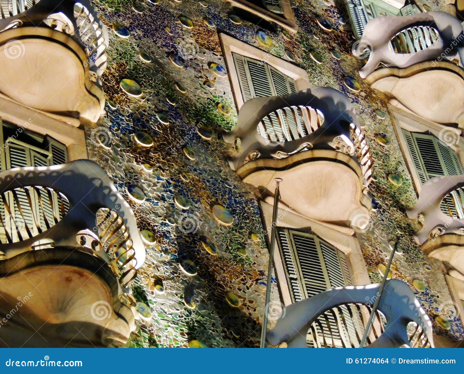 Colores de Gaudi imagen de archivo editorial. Imagen de museo - 61274064