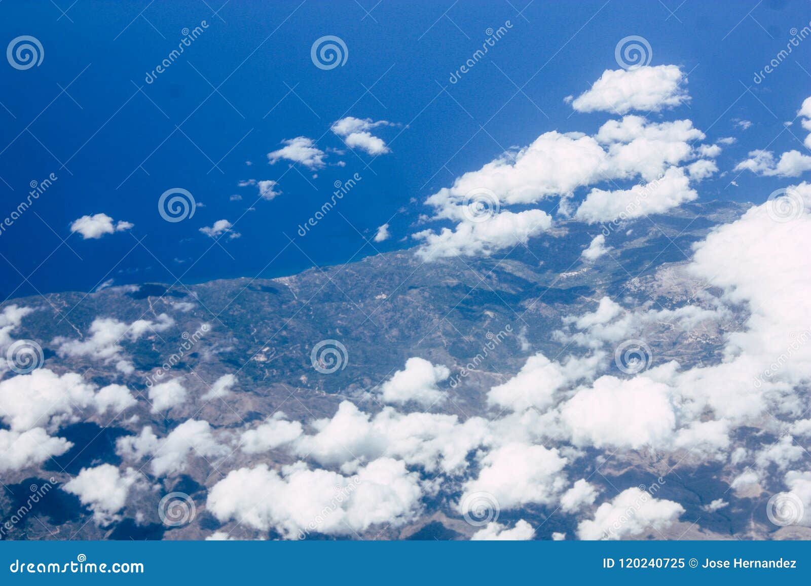 Colores del cielo imagen de archivo. Imagen de coastline - 120240725