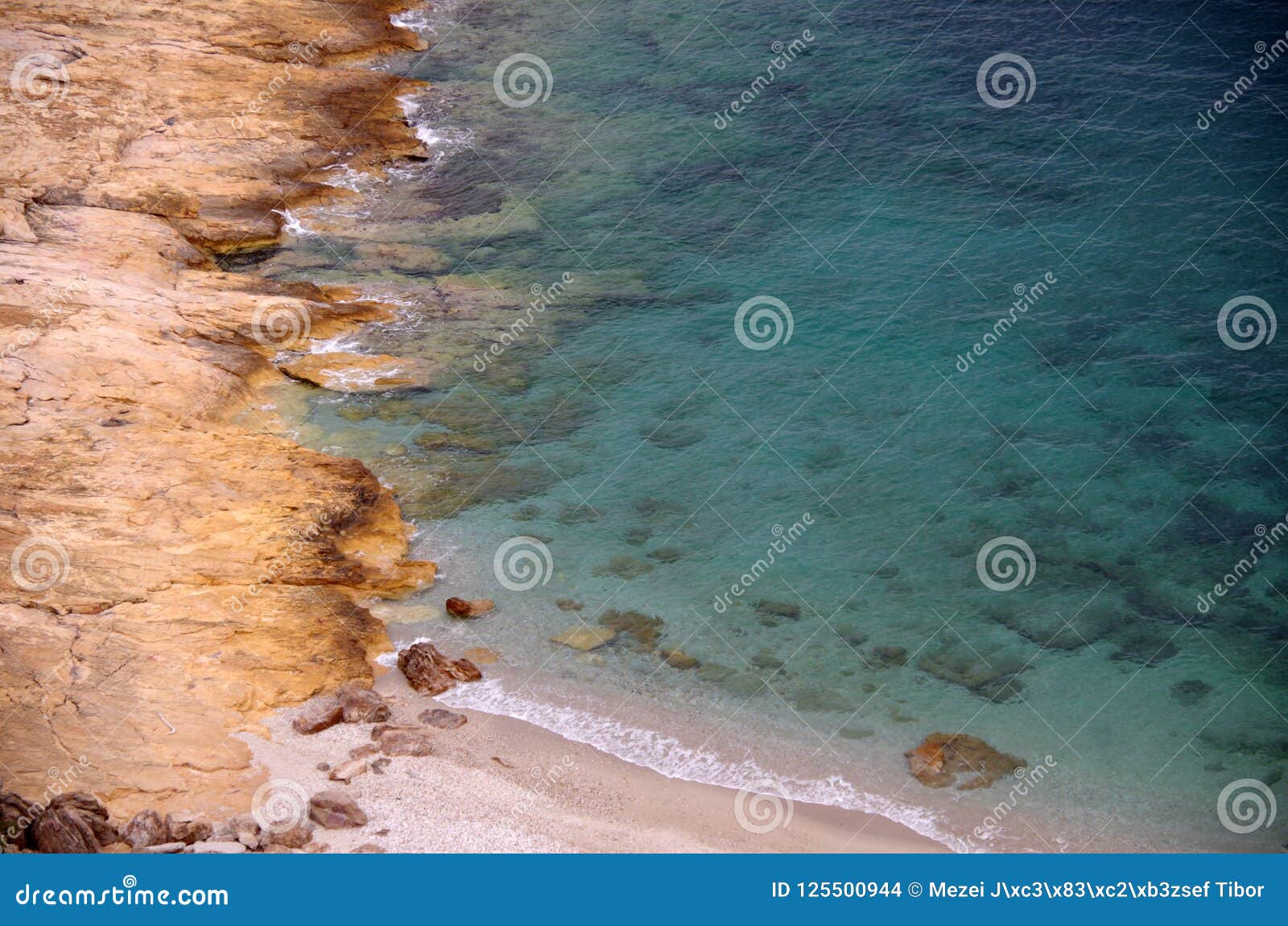 Colores del mar foto de archivo. Imagen de grecia, isla - 125500944