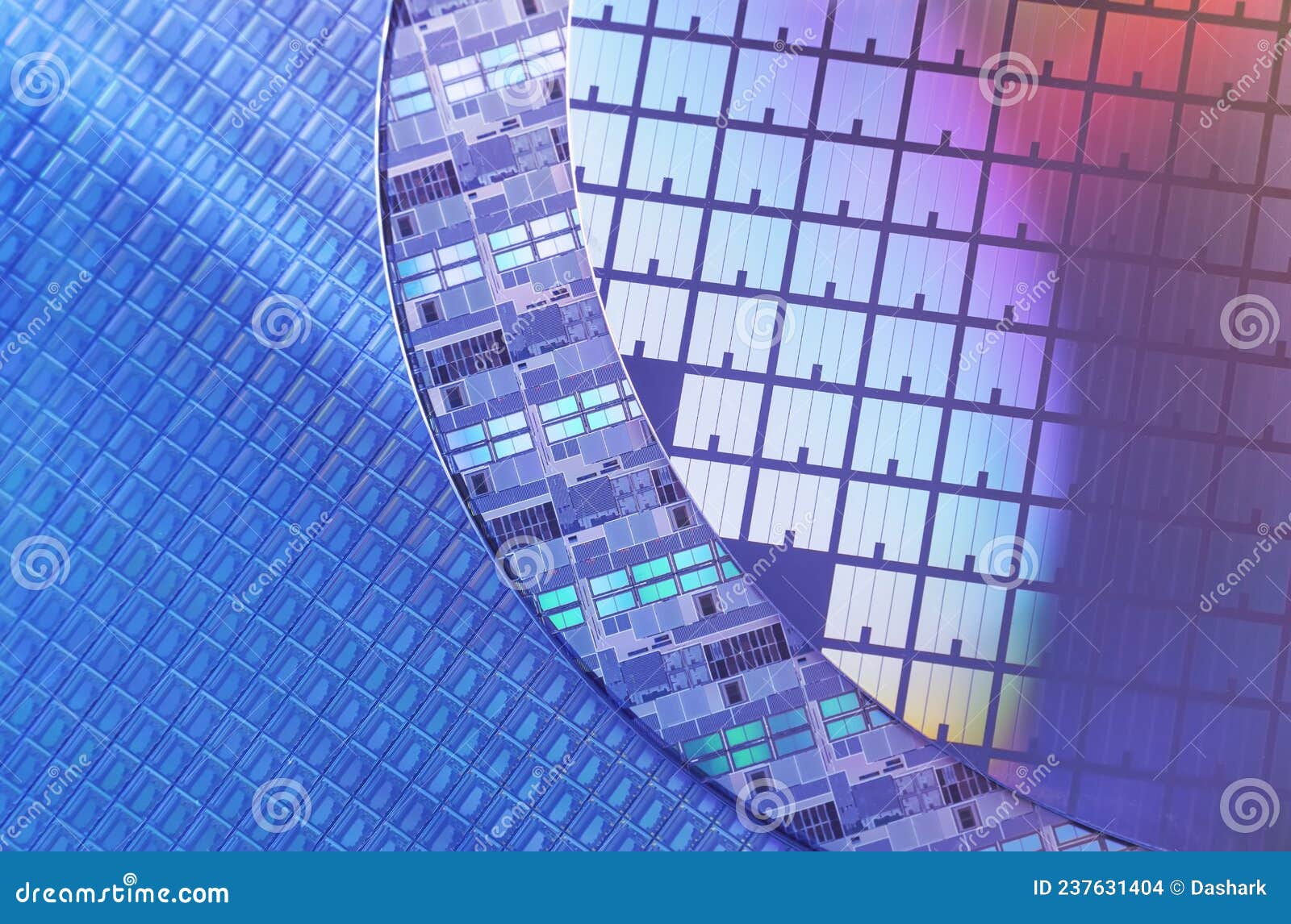 Colores Reflectantes De Oblea De Chip De Silicio Foto de archivo ...