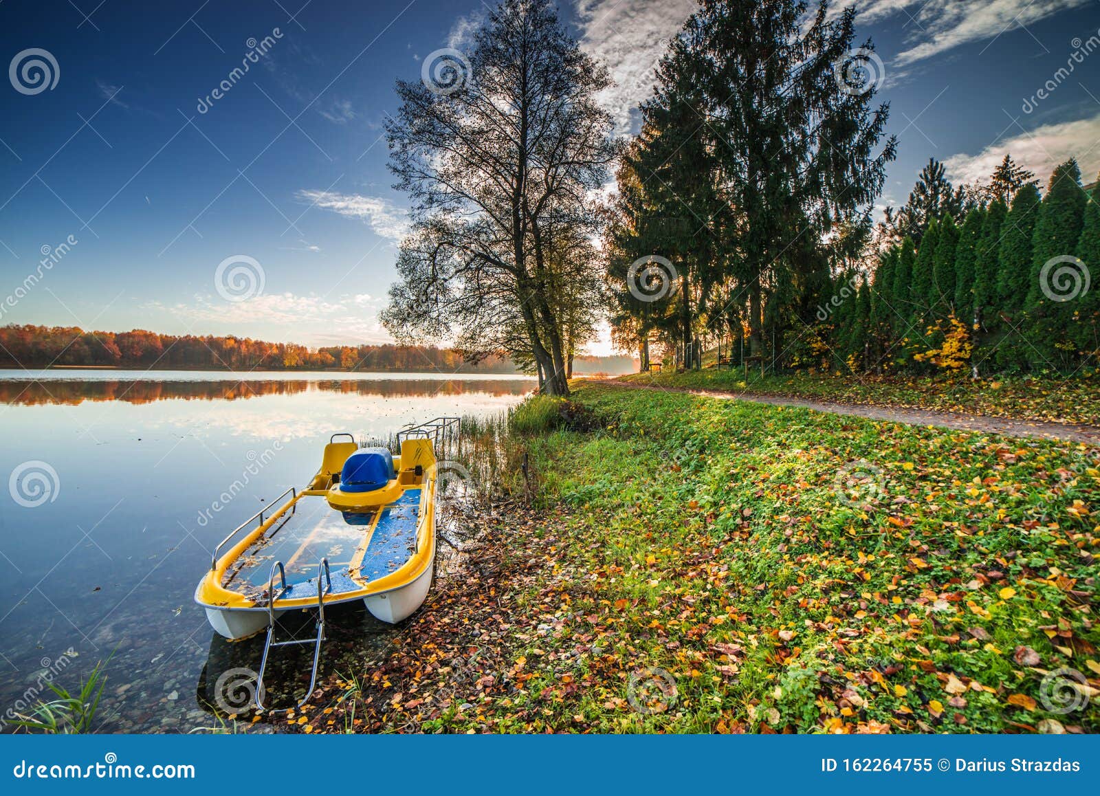 Colorful boat in lake stock image. Image of pond, natural - 162264755
