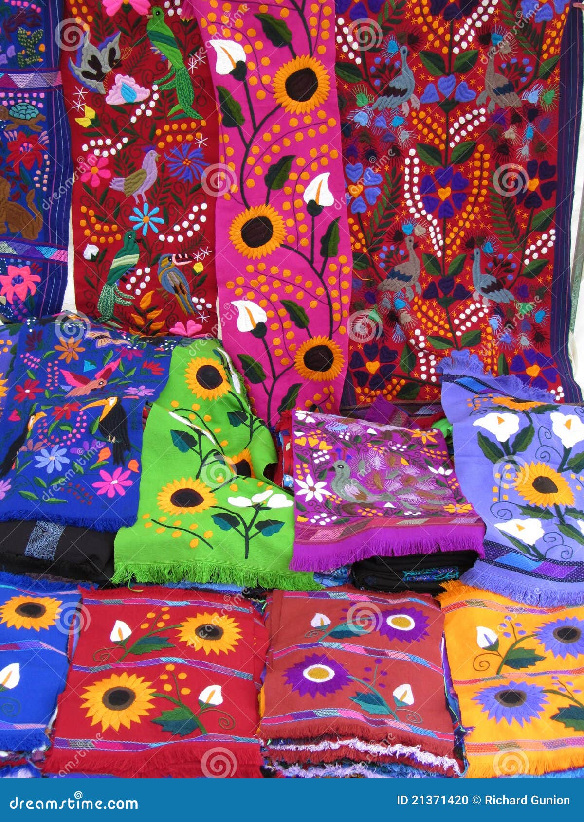 Colorful Chiapas Textiles stock photo. Image of souvenirs - 21371420