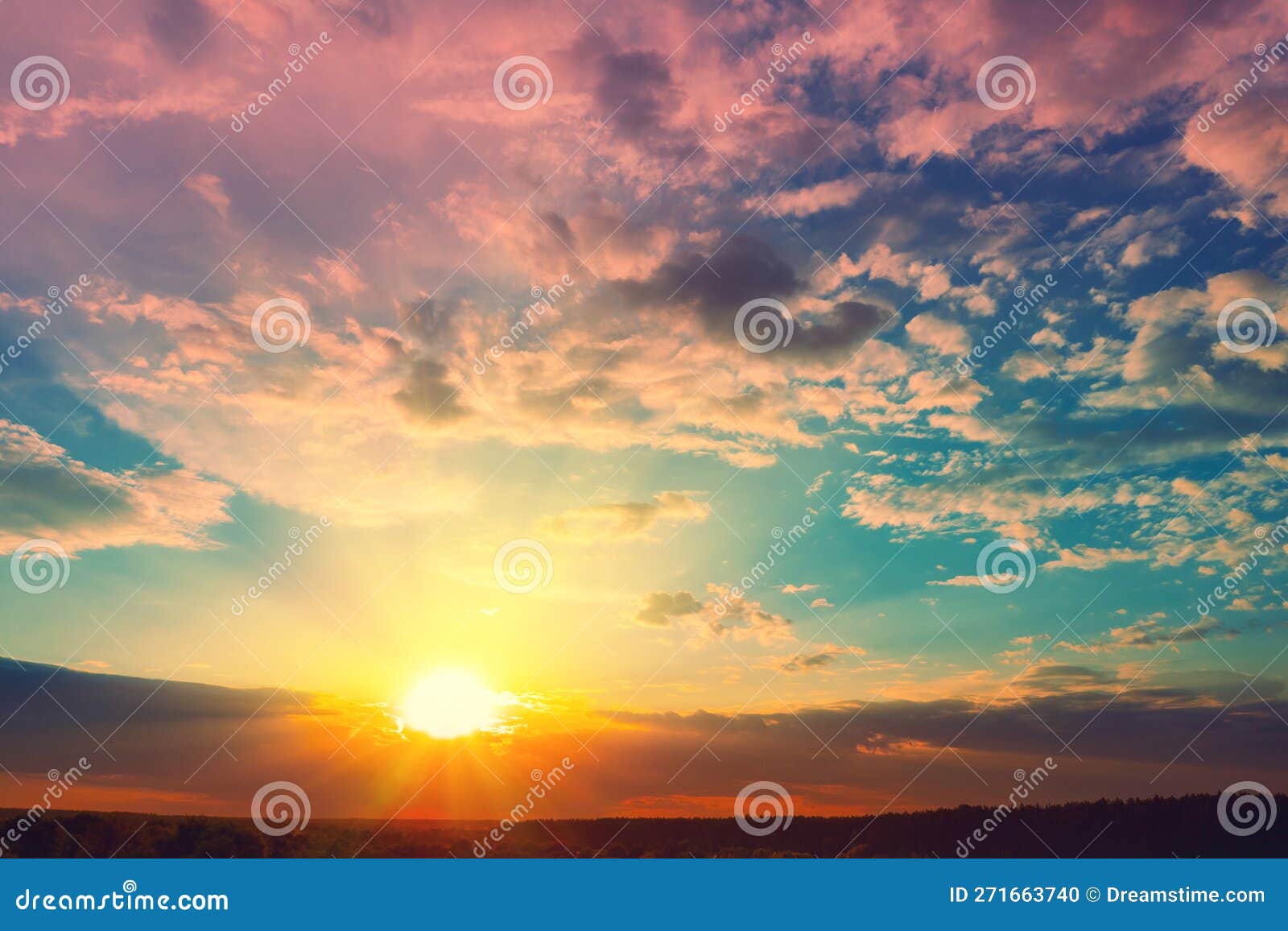 Colorful Cloudy Sky at Sunset. Gradient Color Stock Photo - Image of ...