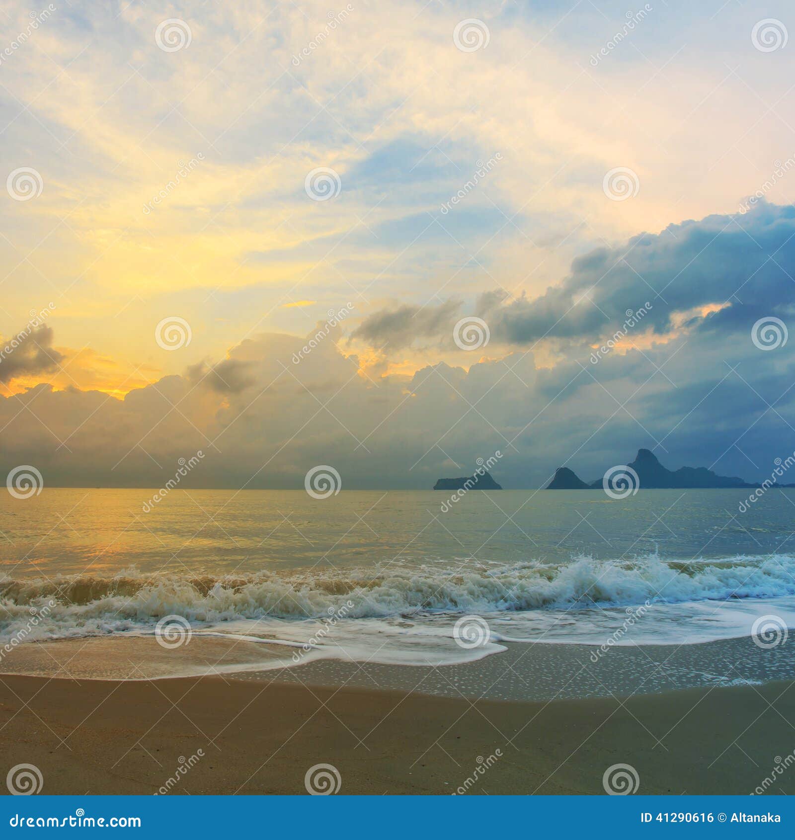 Colorful Dawn Over the Sea. Stock Photo - Image of scenic, blue: 41290616