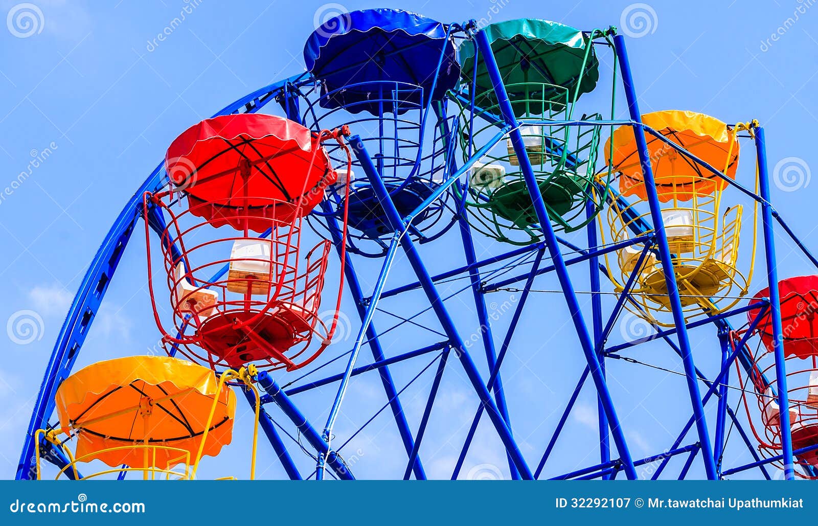Colorful Ferris Wheel stock image. Image of passenger - 32292107
