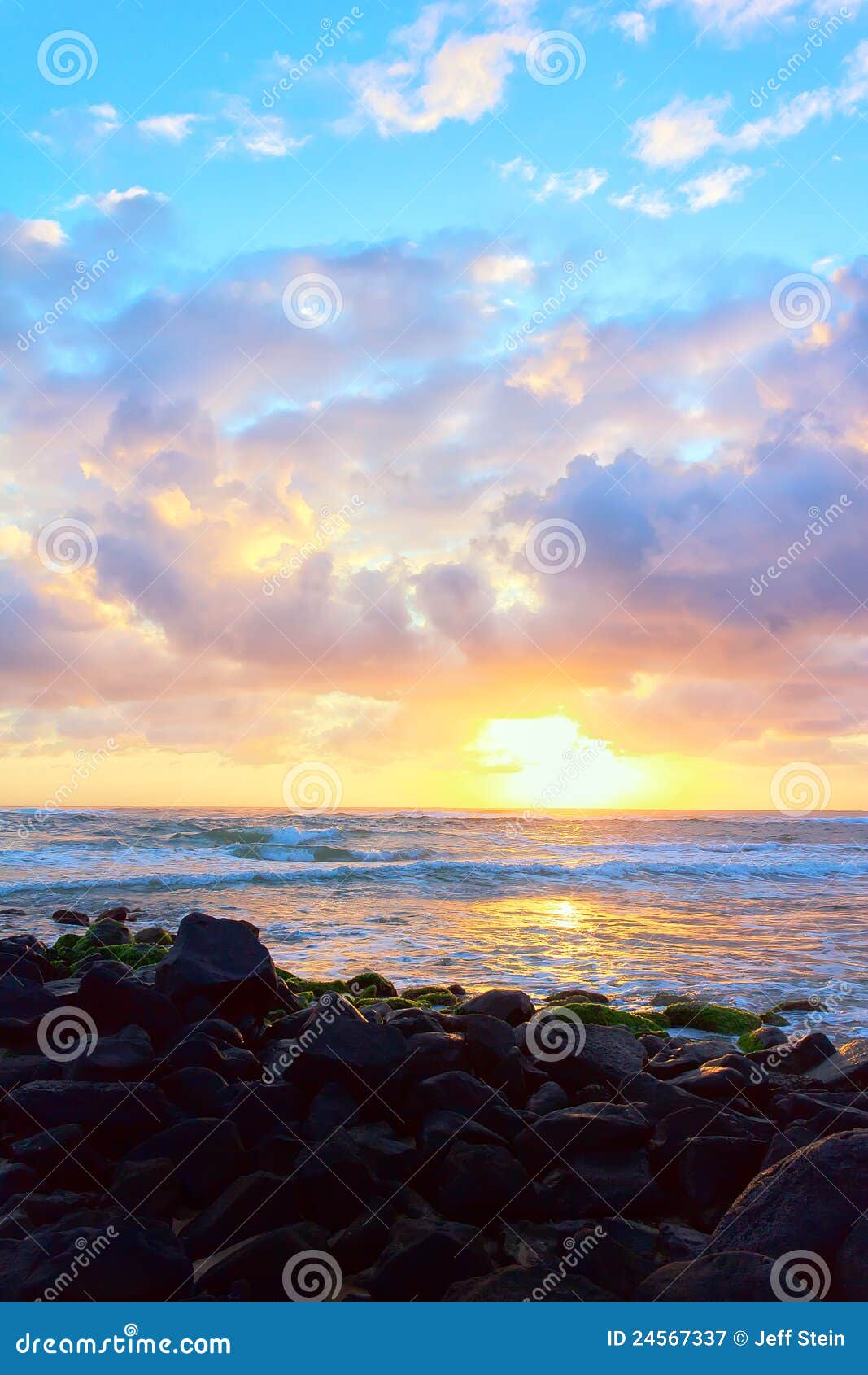 Colorful Hawaiian Sunrise stock image. Image of mist - 24567337