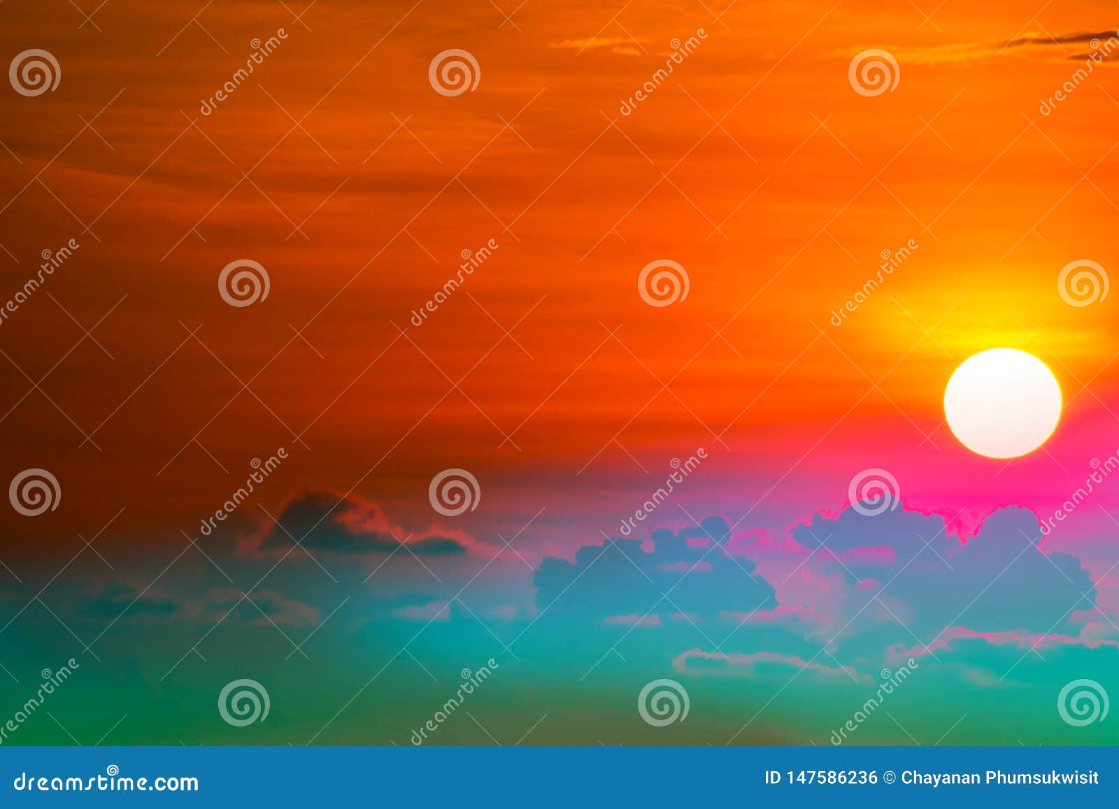 Colorful Heap Red Orange Sunset Cloud and Sun on Sky Stock Photo ...