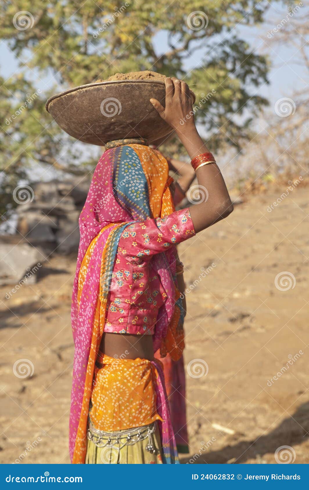 Colorful Laborer editorial photography. Image of rajasthan - 24062832