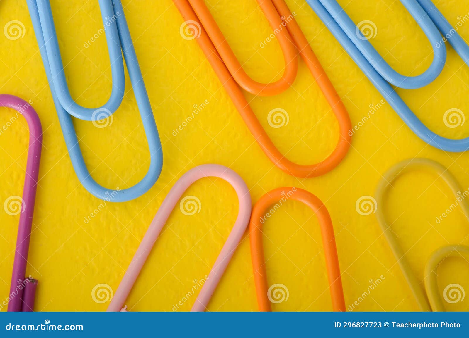 Colorful Paper Clips Bring a Lively Touch To Your Workspace while ...