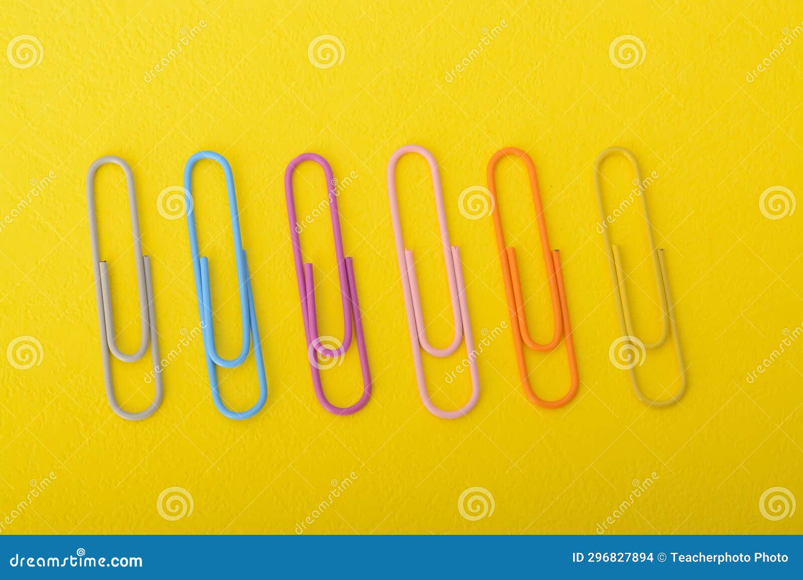Colorful Paper Clips Bring a Lively Touch To Your Workspace while ...