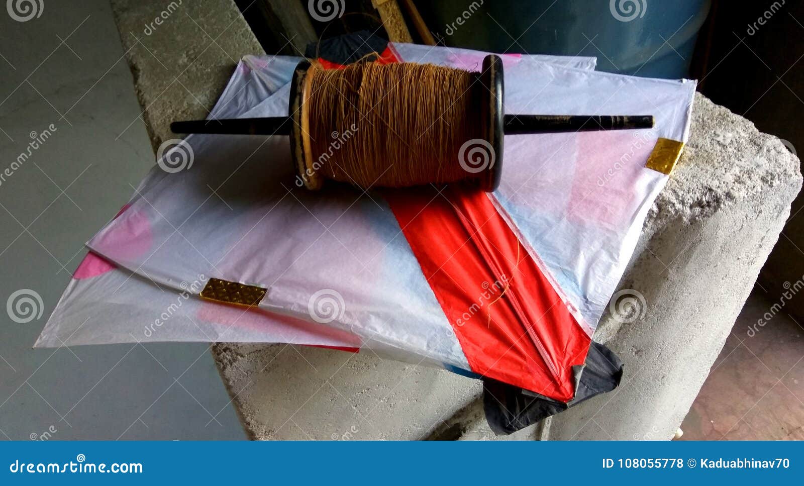 Paper Kites and thread stock photo. Image of blue, kites - 108055778