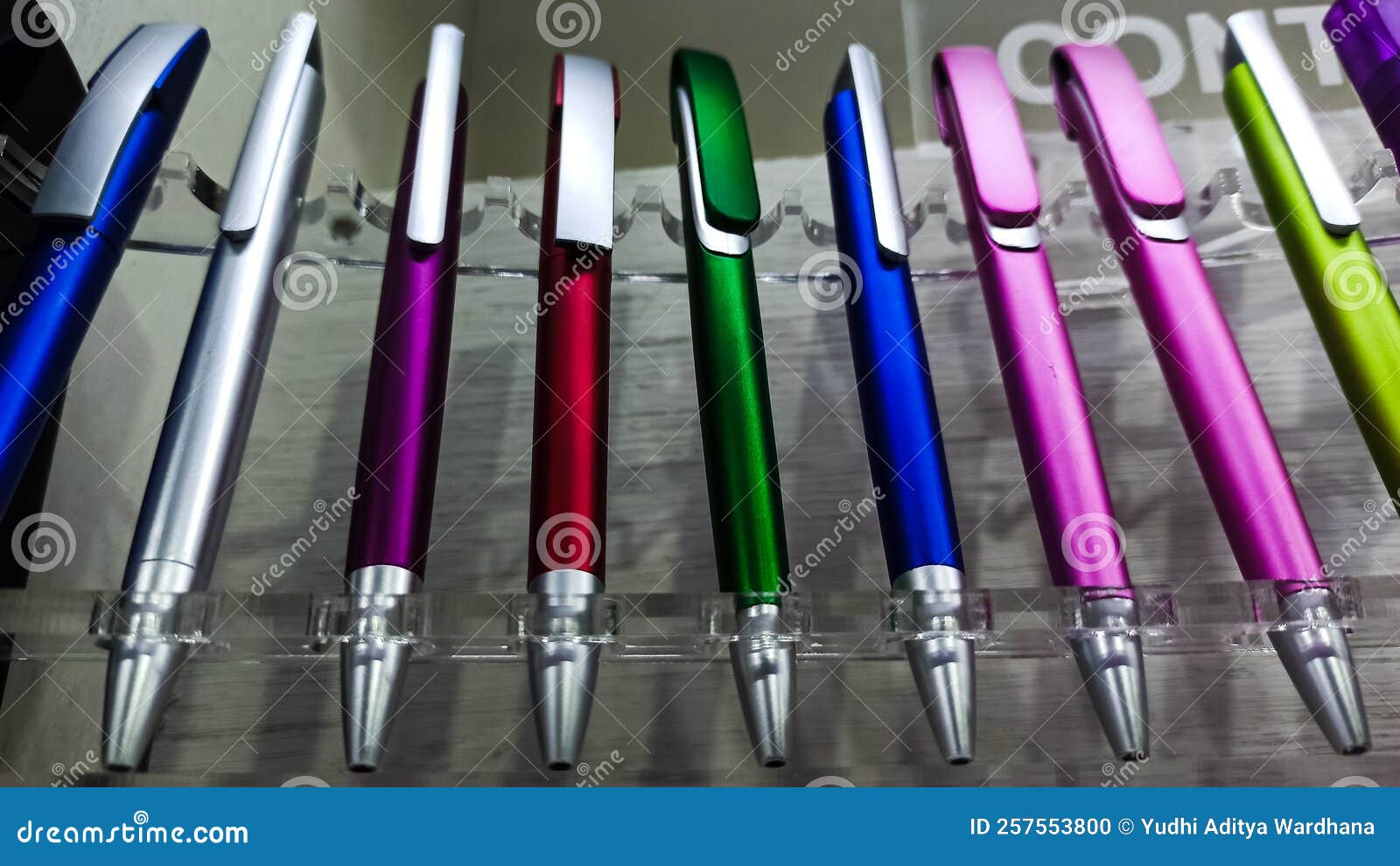 Colorful Pens Lined Up Ready To Use Stock Photo - Image of colorfu ...