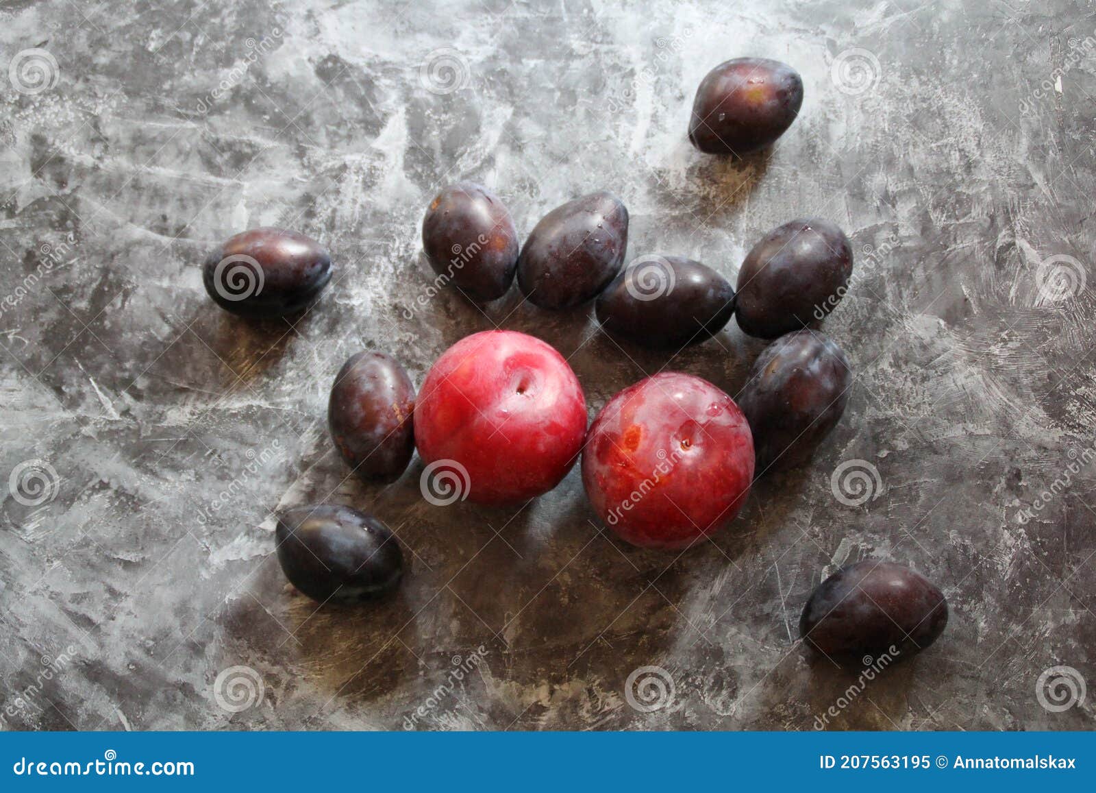 Colorful Plums, Plums in Two Colors, Round and Oblong Plums, Colorful ...