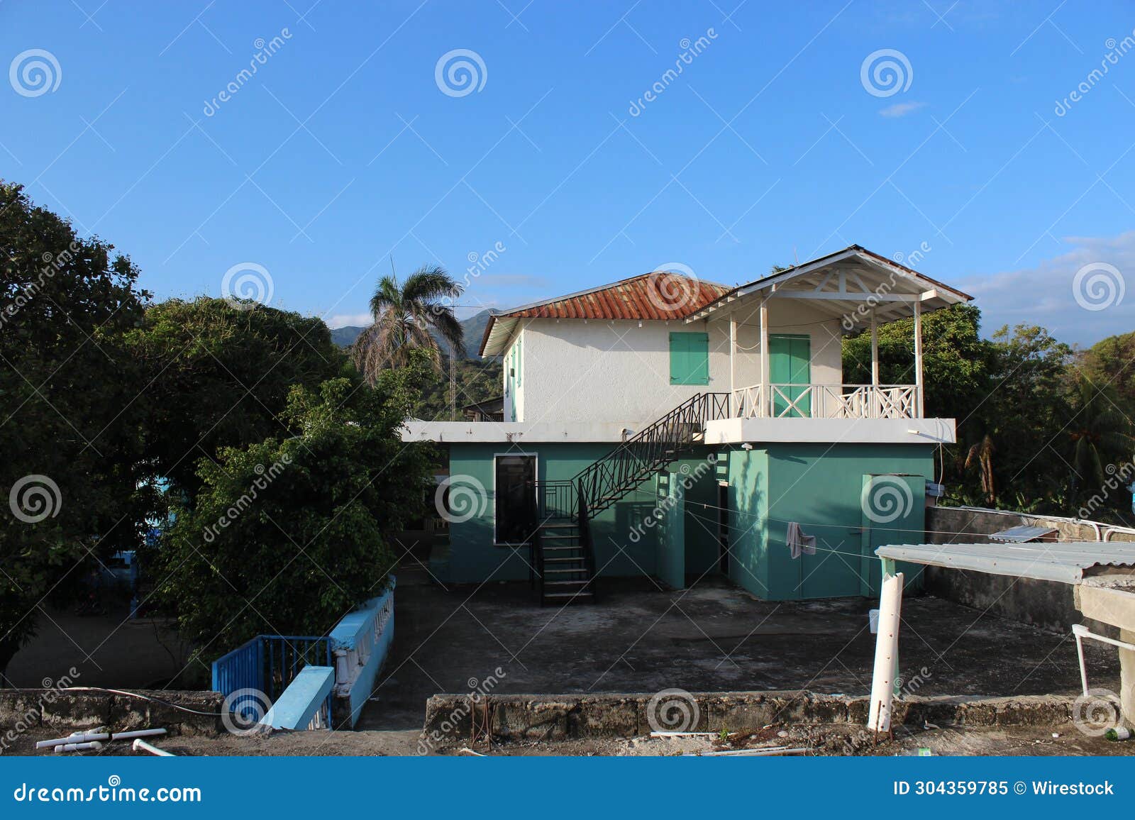 Colorful Rooftop Home in Haiti. Editorial Image - Image of roof, white ...