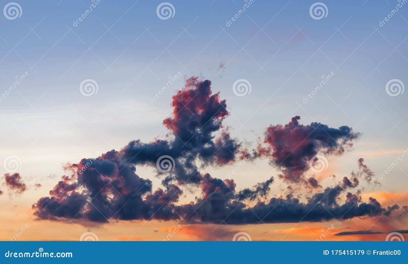 Saturated Background of the Setting Sun Sky with Vivid Clouds Close Up ...