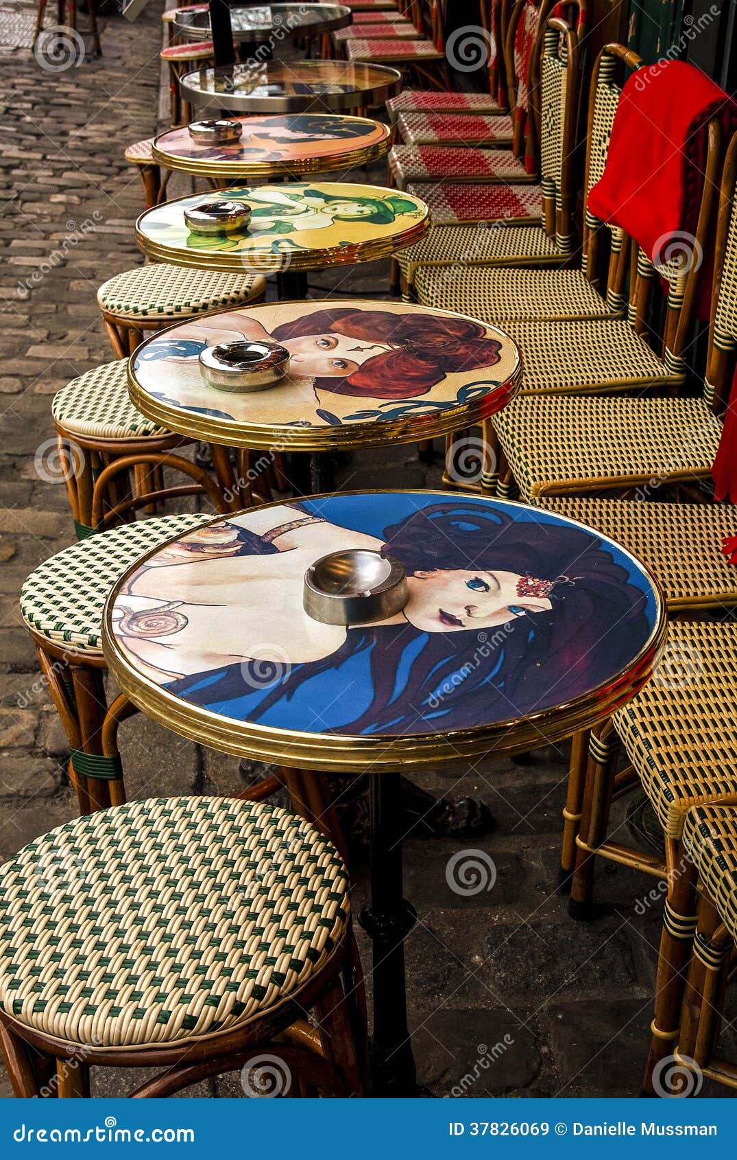 Colorful Sidewalk Cafe Tables Stock Image - Image of montmartre, faces ...