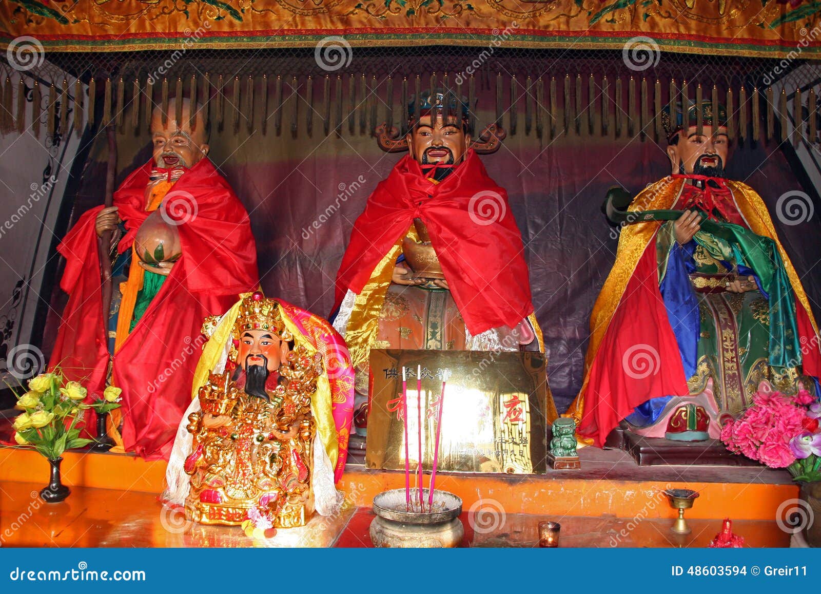 Colorful Statues at Chinese Buddhist Temple Stock Photo - Image of ...