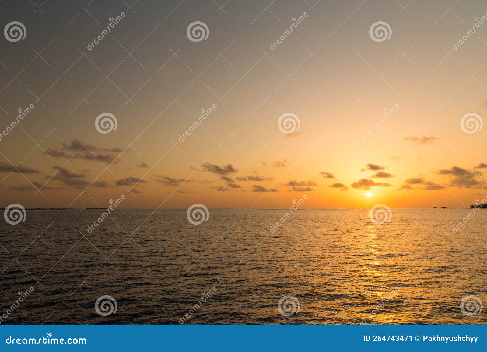 Colorful Sunset stock image. Image of ocean, sand, cloud - 264743471