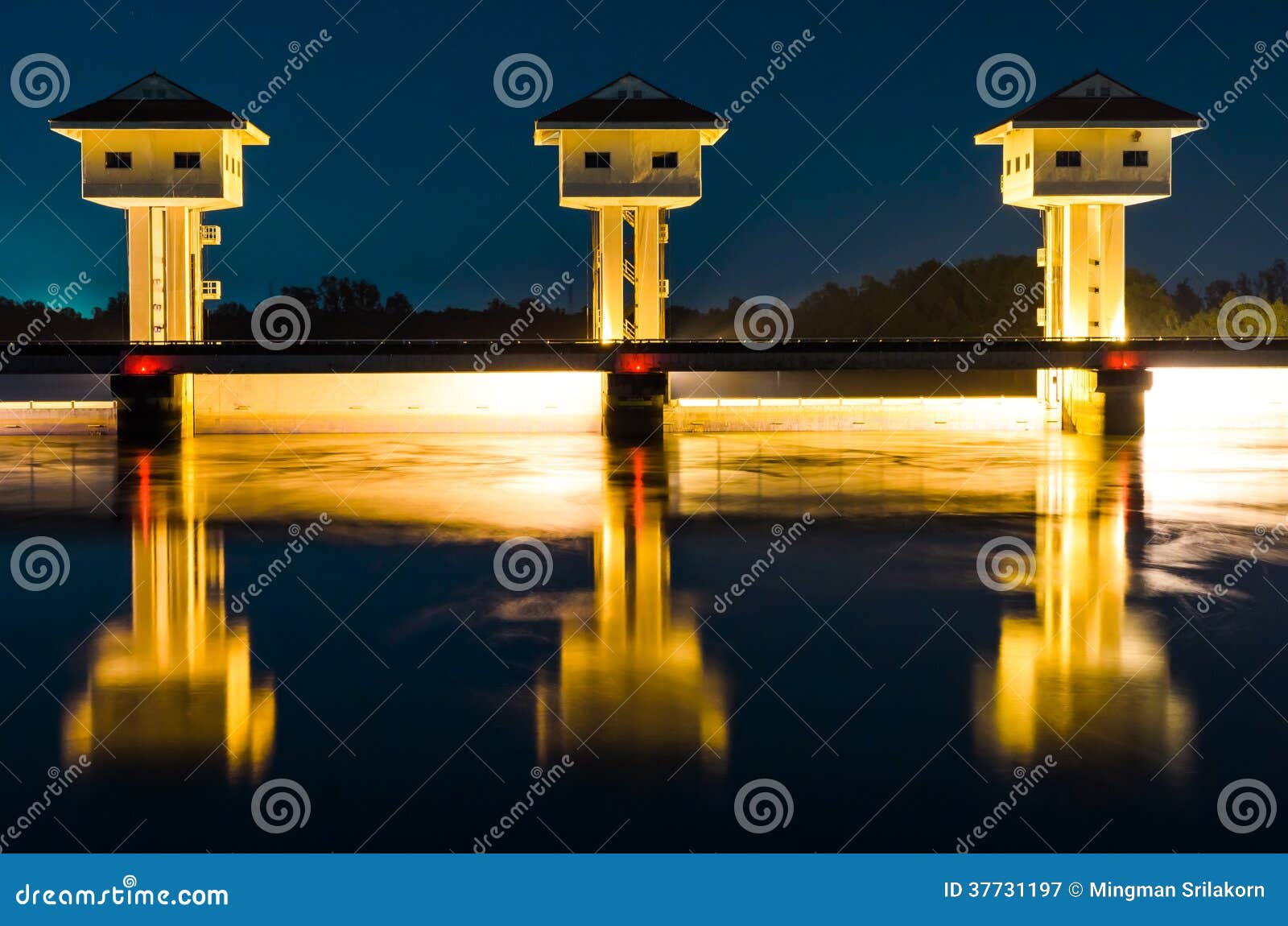 Colorful water gate stock image. Image of canal, opening - 37731197