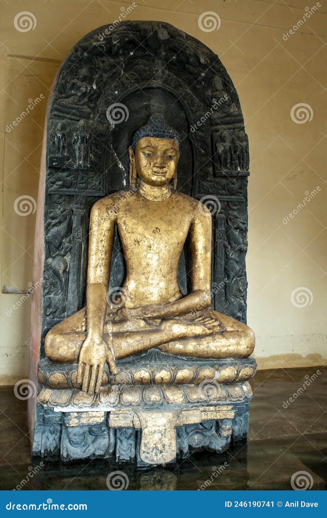 Matha Kuar Shrine, Kushinaga , Mahaparinirvana Temple Editorial Photo ...