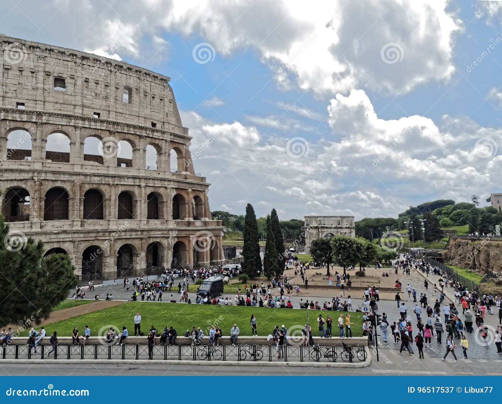 Colosseum Arch of Constantine Area Editorial Photography - Image of ...