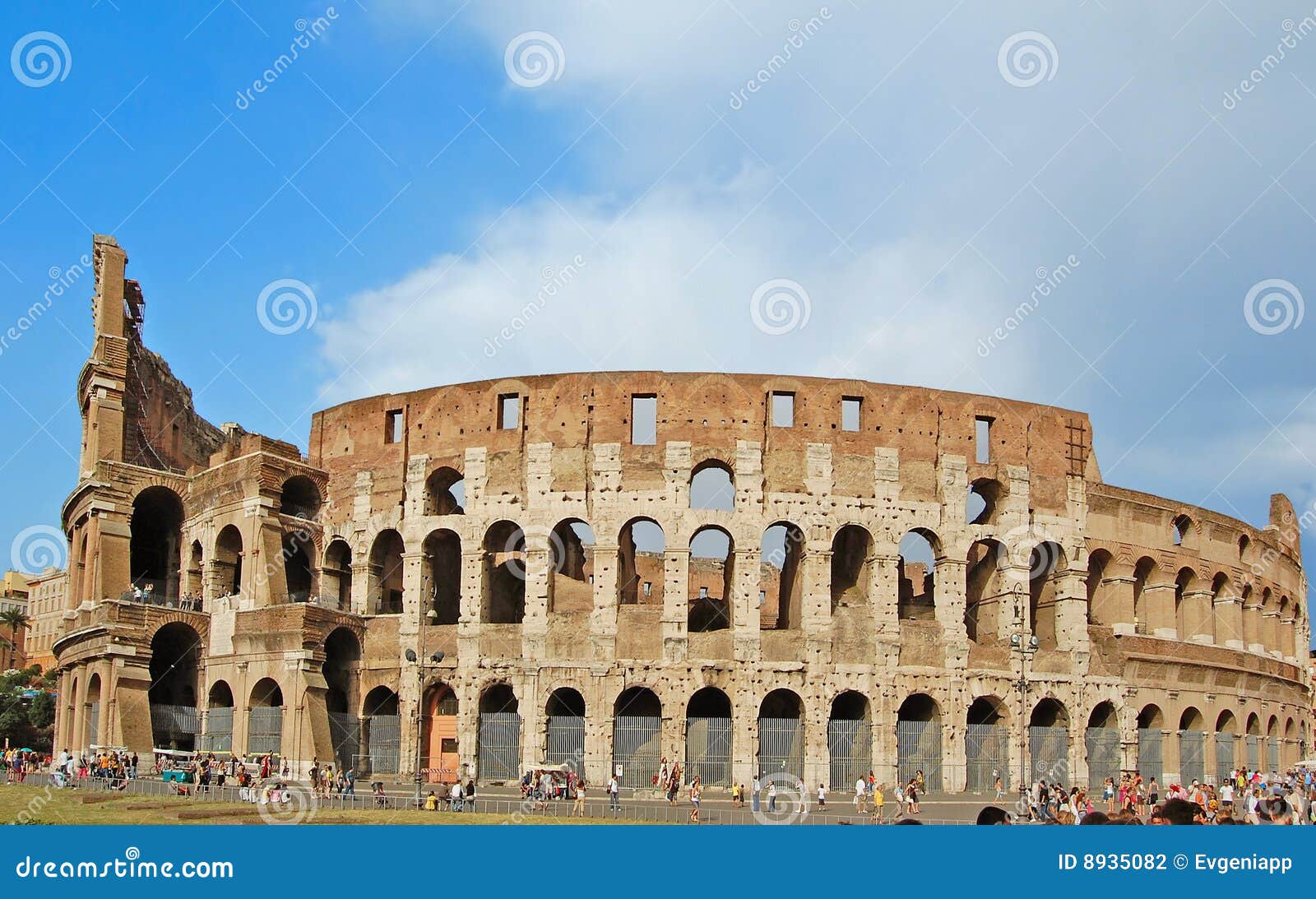 Colosseum, Beroemd Oud Amfitheater in Rome Stock Foto - Image of ...
