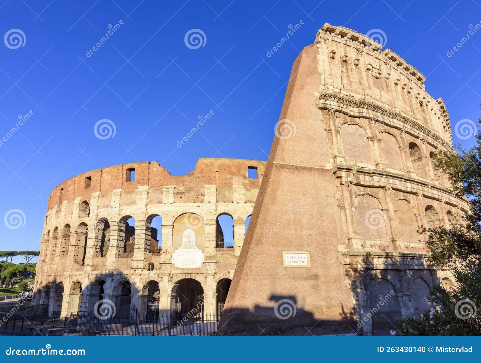 Colosseum Coliseum Building in Rome, Italy Editorial Image - Image of ...